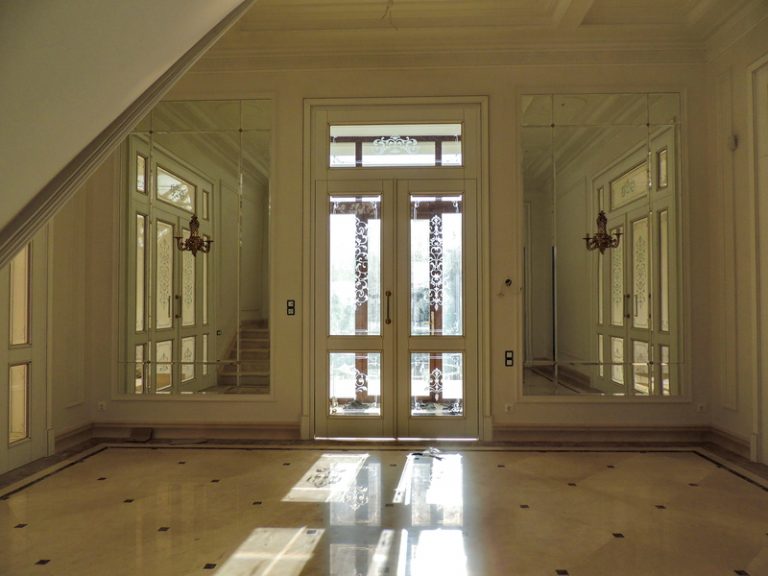 Three Different Types of Mirror Effect - House of Mirrors & Glass