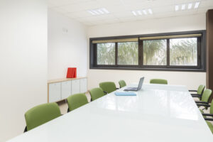 How To Use White-Painted Glass In Your Home’s Interior